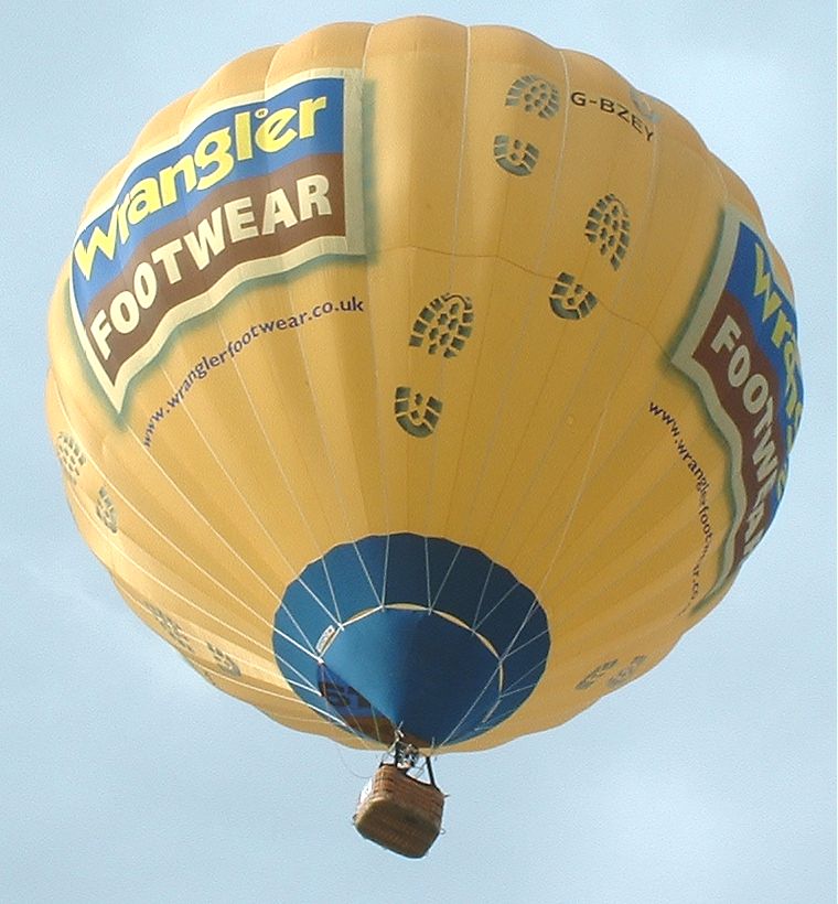 PICTURES FROM THE 2002 NORTHAMPTON (BALLOON) FESTIVAL